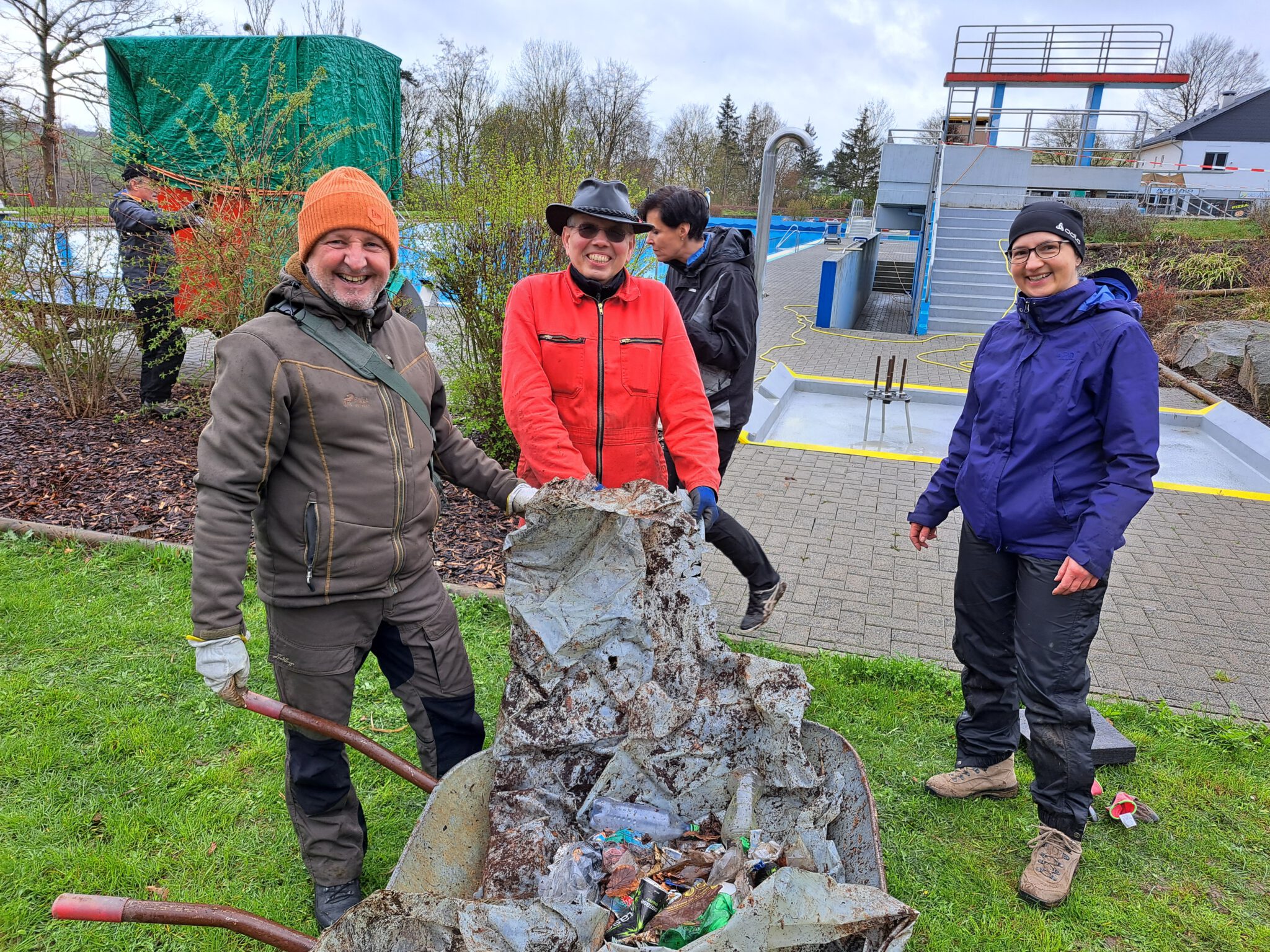 Erster Arbeitseinsatz, mehr als 50zig! Kein Aprilscherz! – Förderverein ...